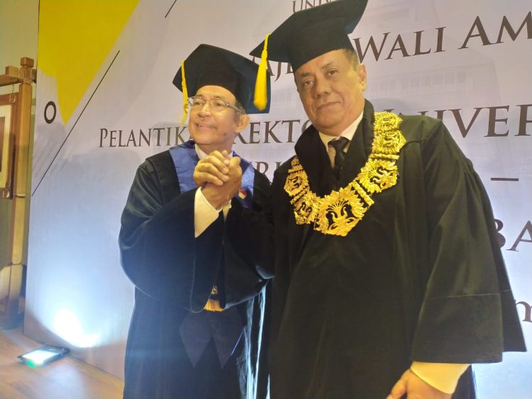 Ari Kuncoro Resmi Dilantik Jadi Rektor UI